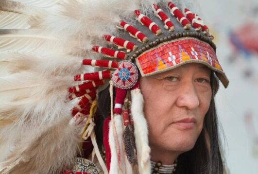 20 Spiritual Traditions That Keep Native American Shamanism Alive - Housely