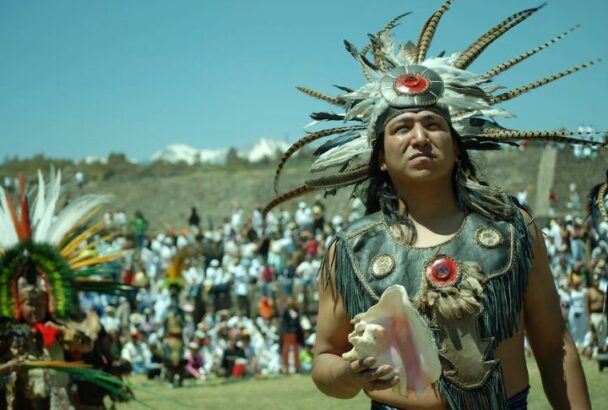 20 Spiritual Traditions That Keep Native American Shamanism Alive - Housely