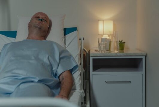 10 Changes The Body Goes Through Right Before Death - Housely