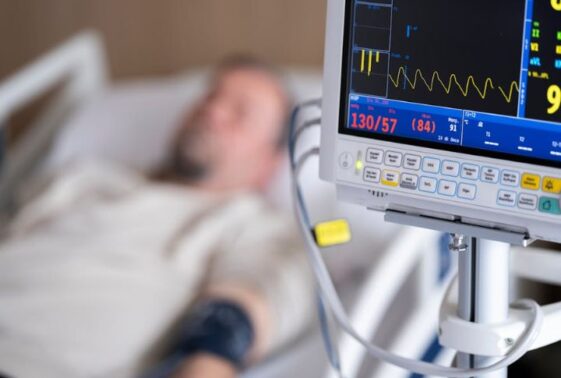 10 Changes The Body Goes Through Right Before Death - Housely