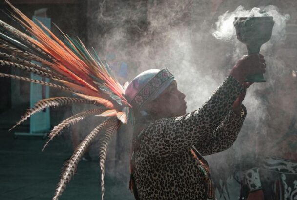 20 Spiritual Traditions That Keep Native American Shamanism Alive - Housely