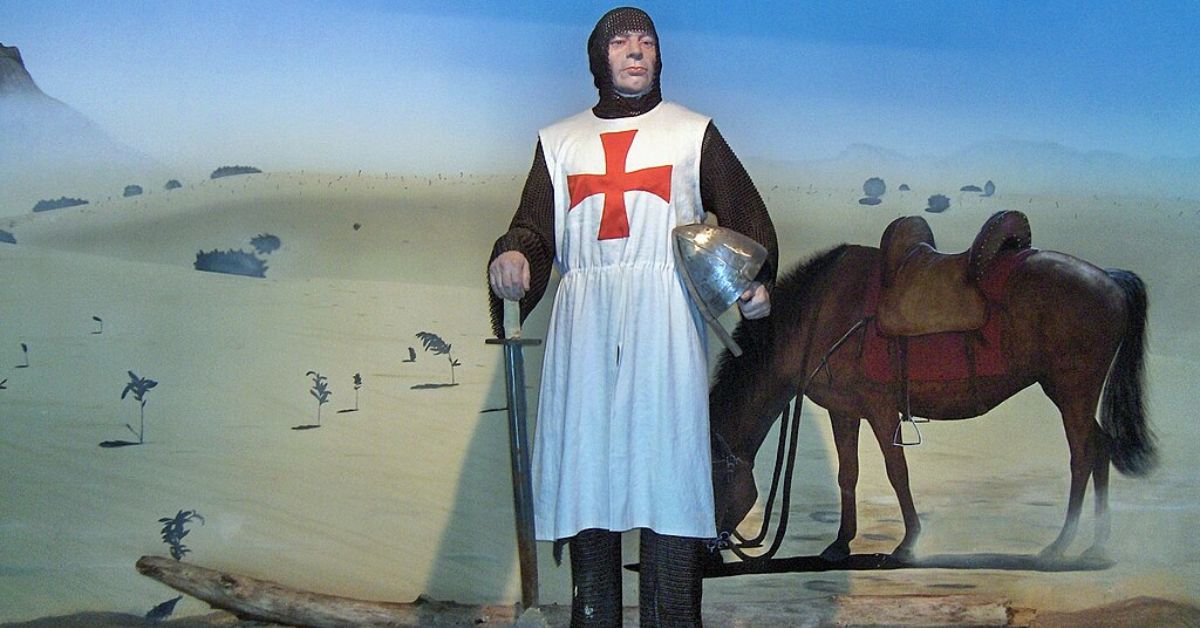 10 Secret Societies That Have Shaped History Behind The Scenes - Housely