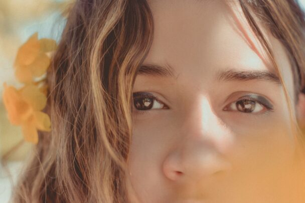 15 Signs Someone Isn’t a Good Person - Housely