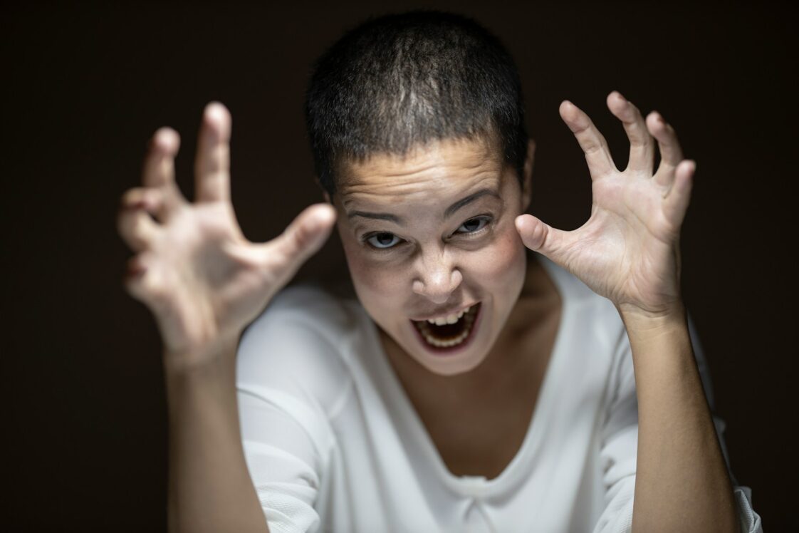15 Powerful Comebacks to Use on Rude People - Housely