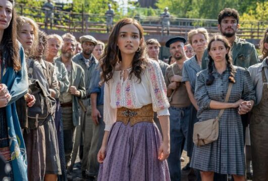 10 Historical Parallels Hidden In The Hunger Games - Housely