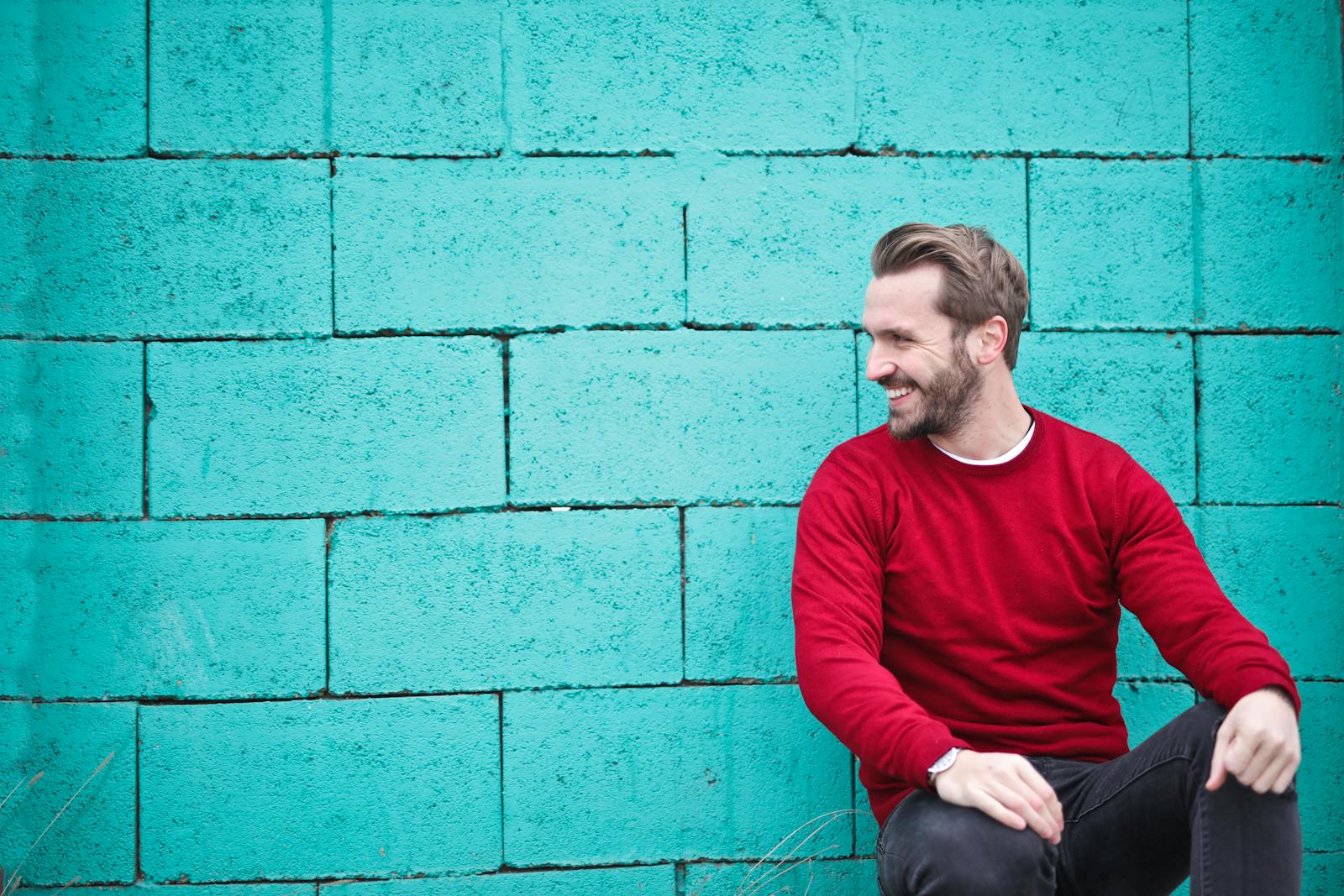 15 Signs Someone Likes You - Housely