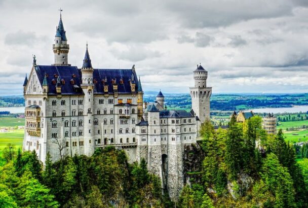 The Real Life Architecture That Inspired Disney’s Signature Castles ...