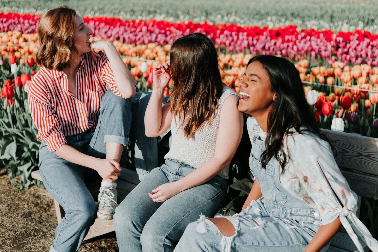 15 Ways People Reveal Envy Through “Jokes” - Housely