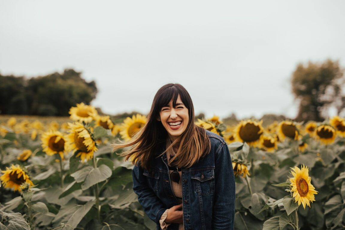 15 Signs Someone Likes You - Housely