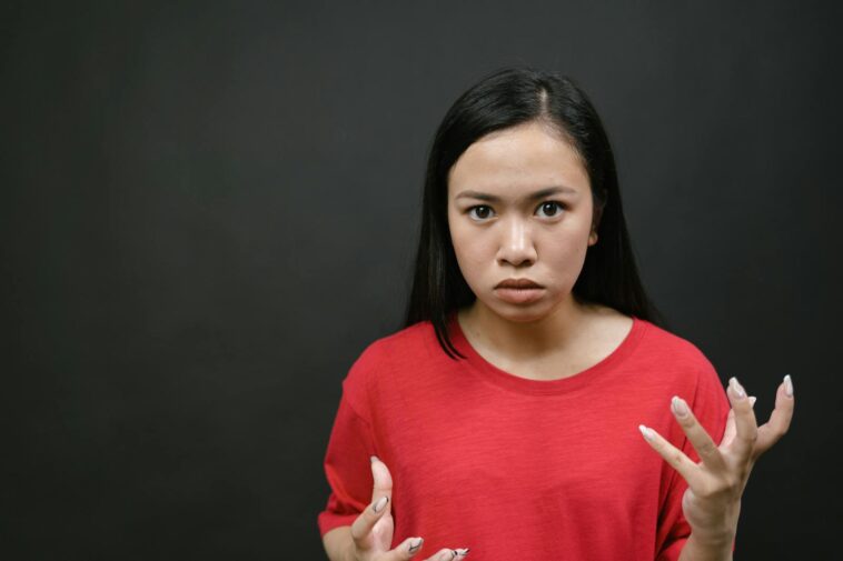 15 Ways Manipulators Twist Your Words Against You - Housely