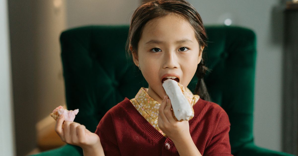 10 Common Myths That Seem True But Aren’t - Housely