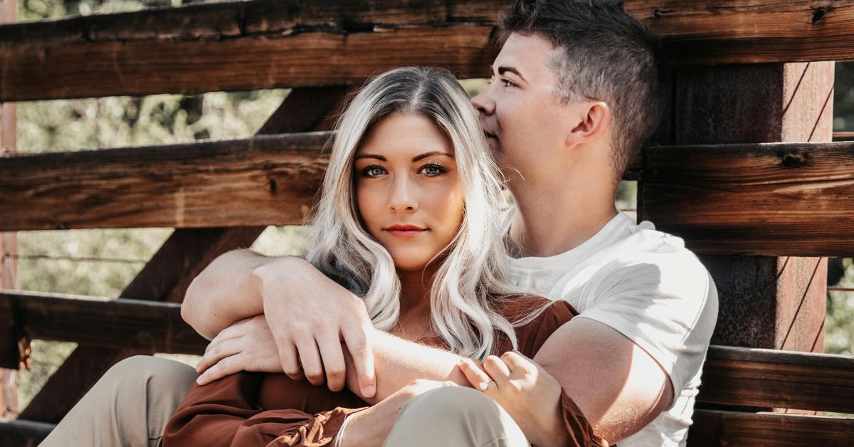 20 Ways Women Communicate Respect Without Saying A Word - Housely