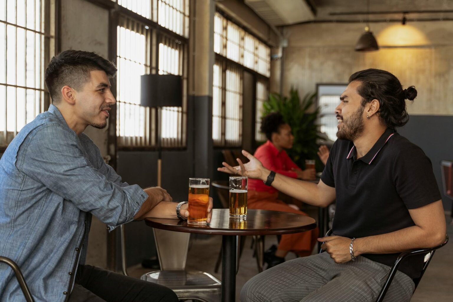15 Things People Do When They Secretly Feel Inferior - Housely