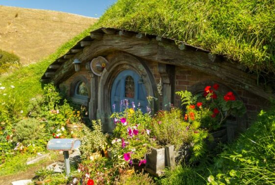 20 Strange Houses That Took Creativity To The Next Level - Housely